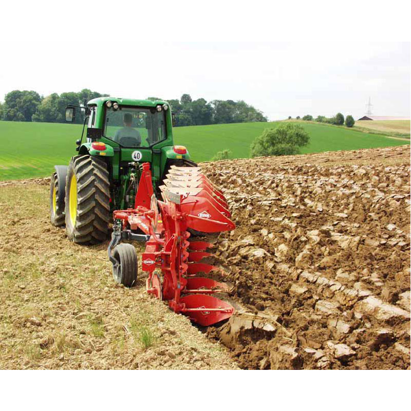 KUHN charrue portée - charrue semi portée - Bouchard Agriculture